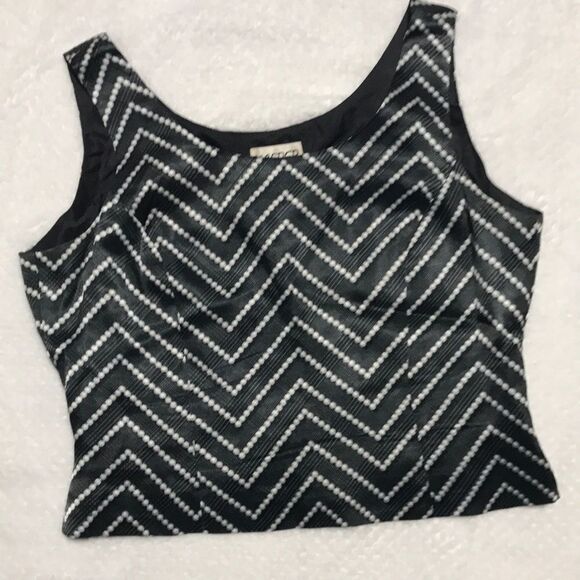 Kasper | Tops | Kasper Black And White Fitted Crop Tank Top | Poshmark